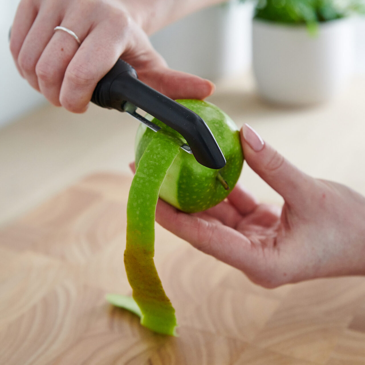 Choose the right peeler | OXO UK
